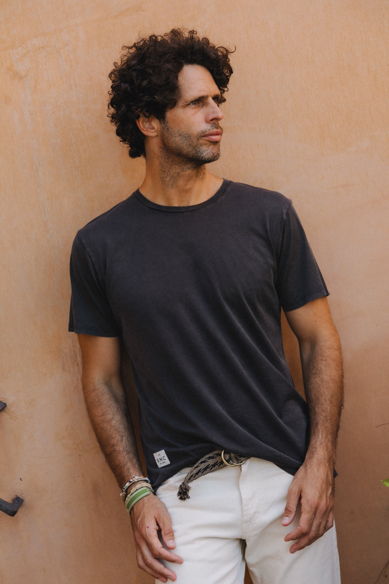 ASPHALT ULTRALIGHT T-SHIRT – SAM NEWMAN CLOTHING